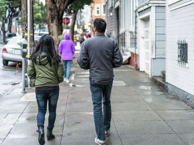 How long should you wait to take a walk after meals?
