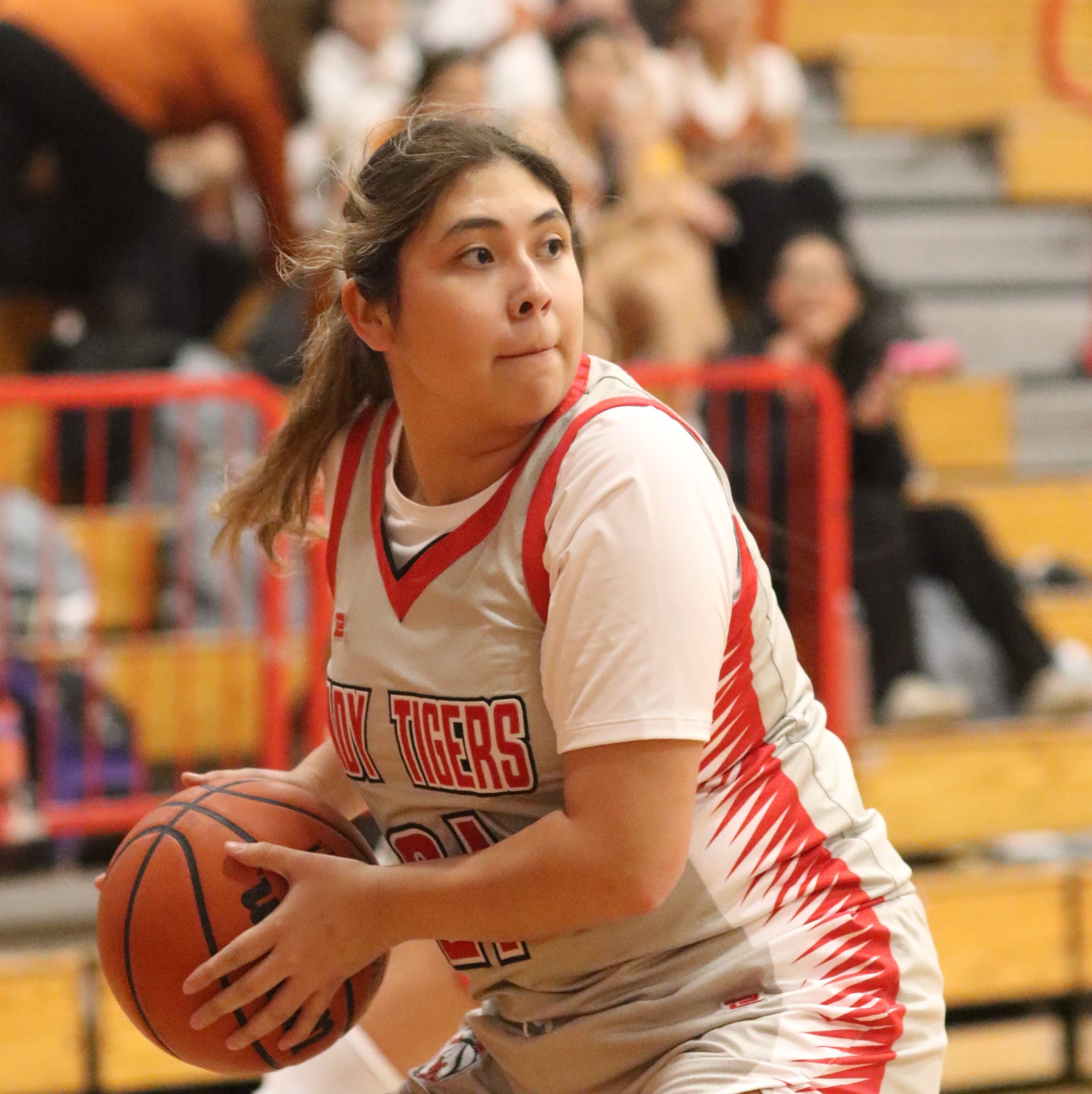 Martinez makes emotional return from ACL tear for Laredo Martin Tigers