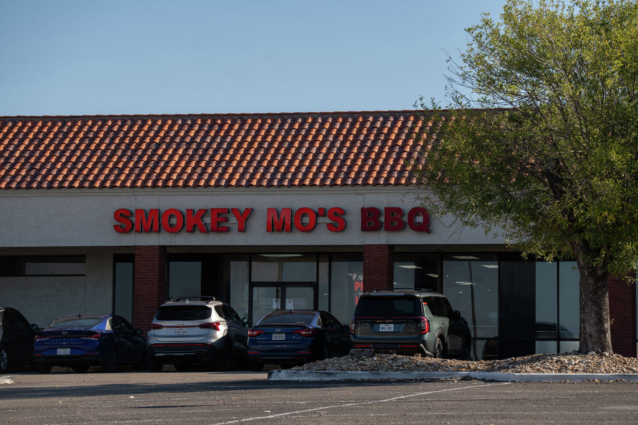 Smokey Mo’s BBQ denies rat allegations, disputes lawsuit claims