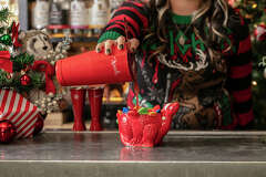 These CT restaurants and pop-ups are decorated for the holidays