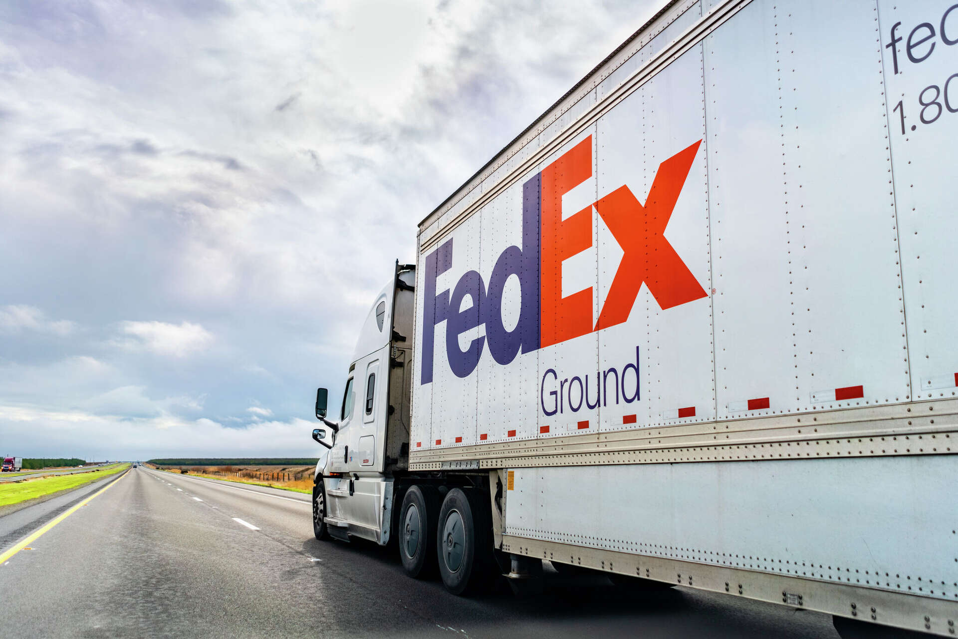 Entire FedEx Texas facility shuts down, hundreds laid off