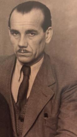 Andrew Luck hires Tavita Pritchard as Stanford's head football coach