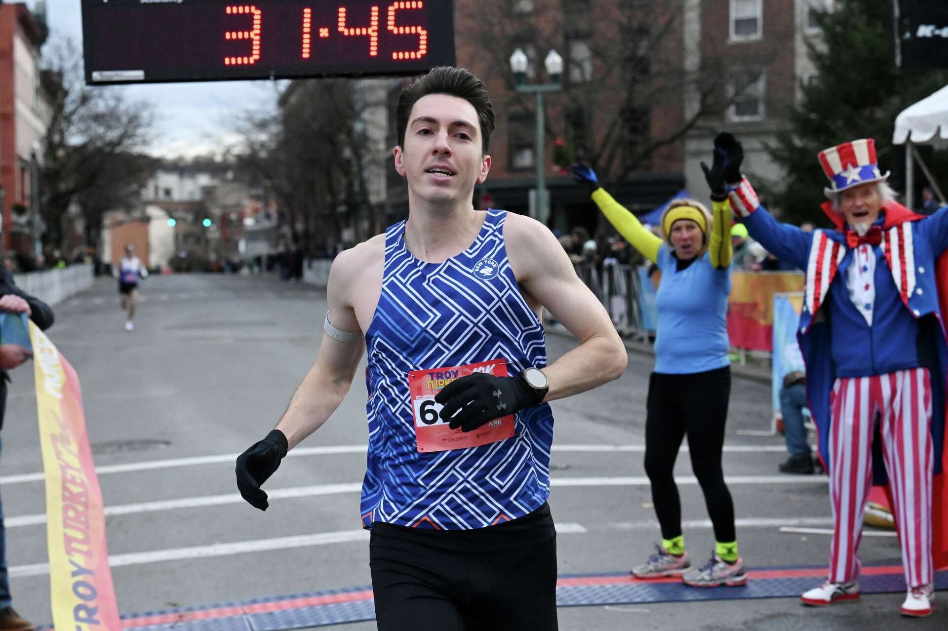 Thousands run 78th Troy Turkey Trot on Thanksgiving morning