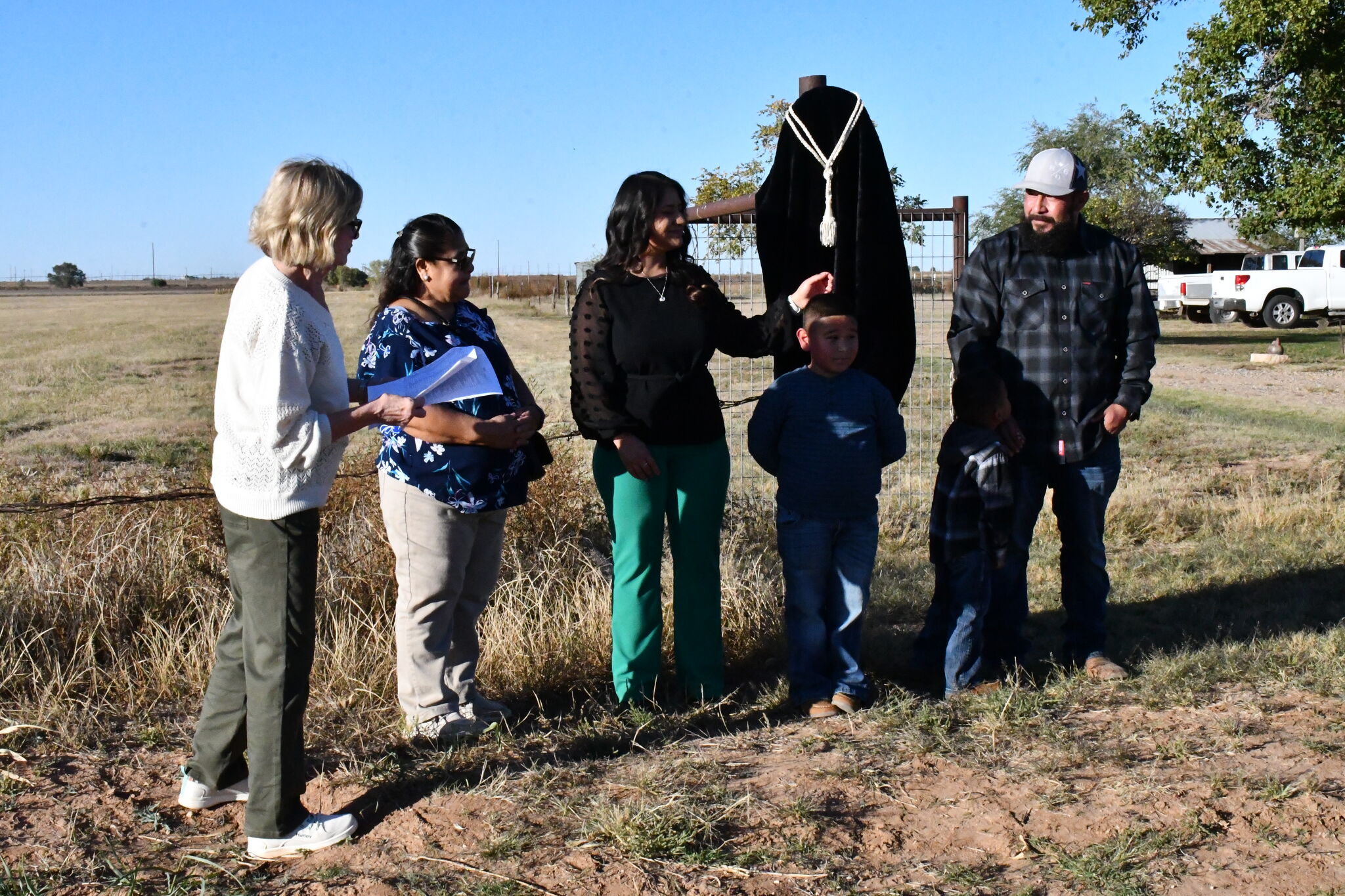 Brock Nelson has 4 points as surging Avs beat Canadiens 7-2