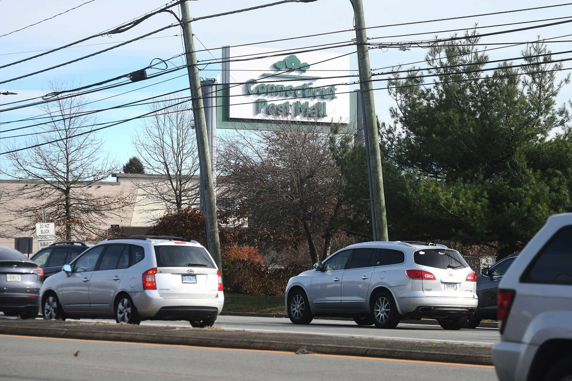 Milford crowds testify to degree of comeback for classic indoor malls