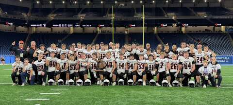 Harbor Beach football beats Hudson 31-20, claims state title