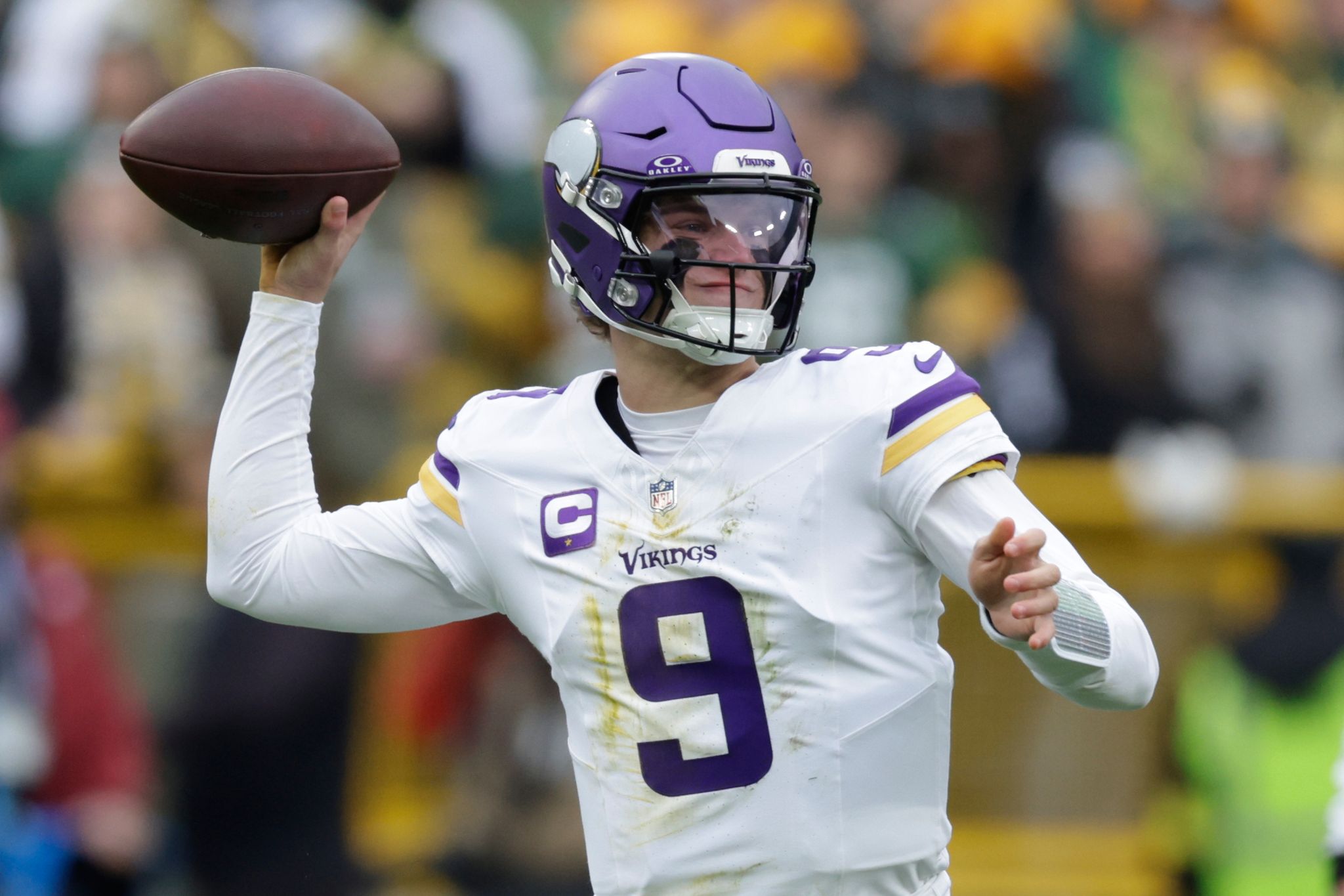 Vikings to start Max Brosmer at quarterback against the Seahawks