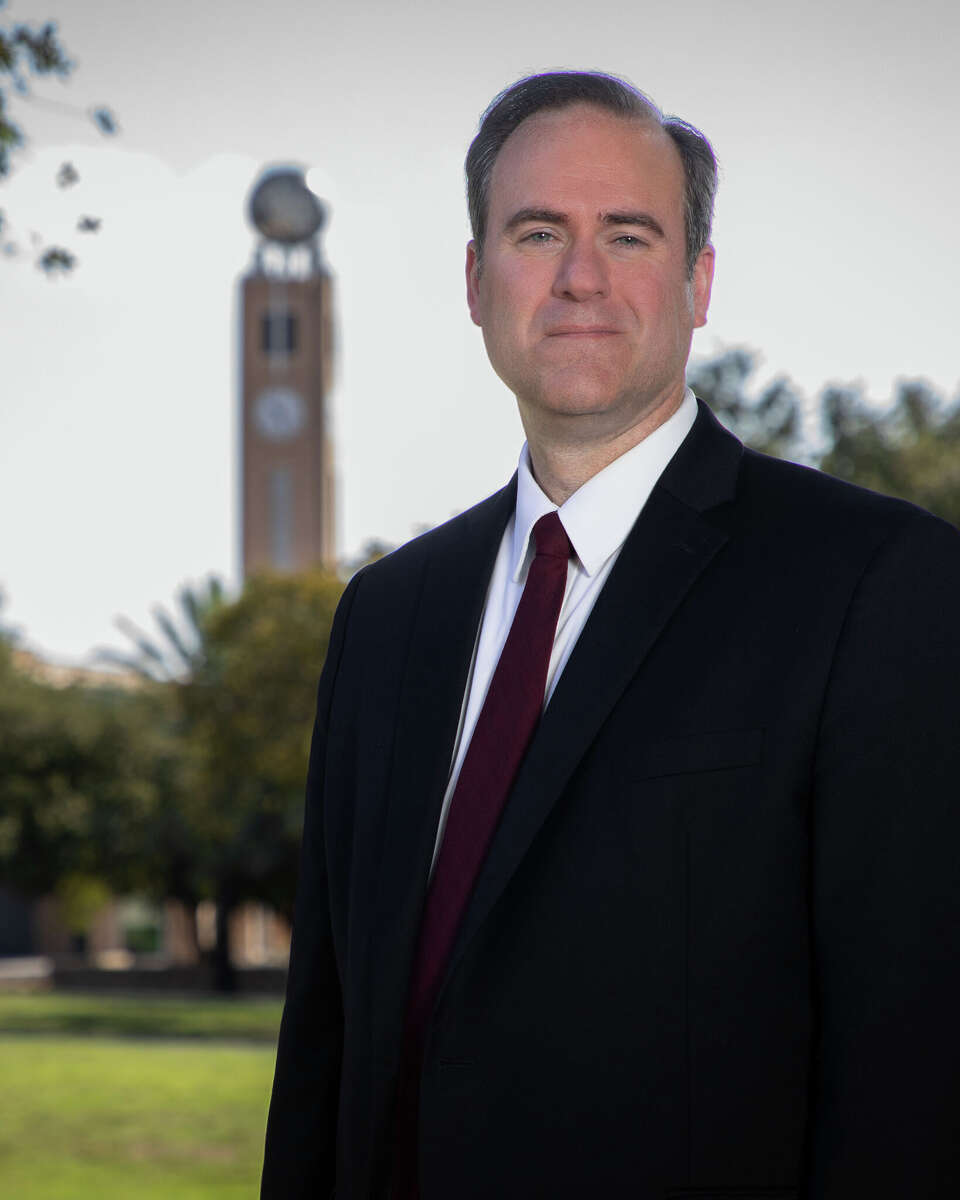 TAMIU 2026 plan adds new degrees, research, two buildings
