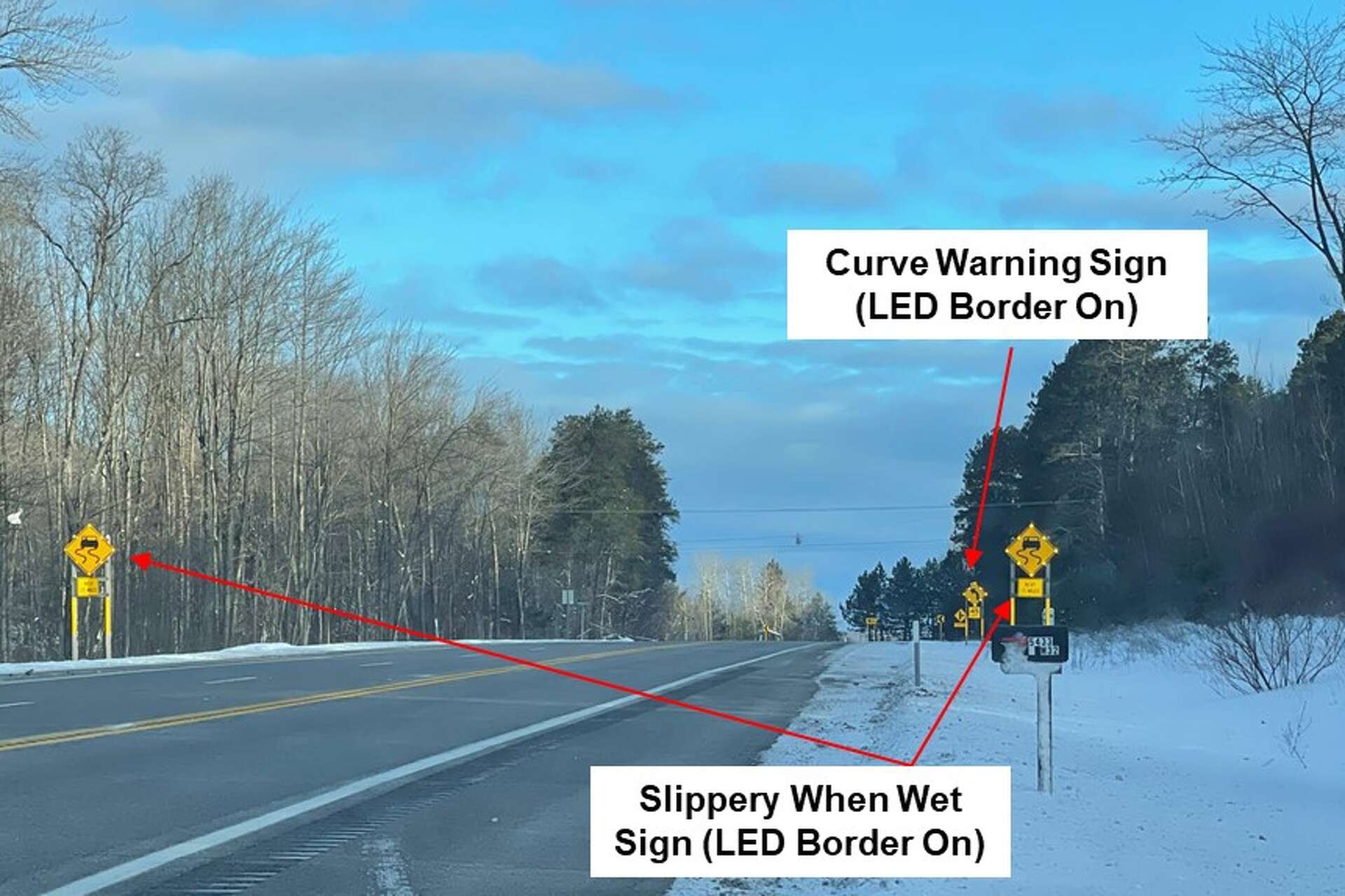 LED curve warnings in Michigan cut winter speeds, study finds
