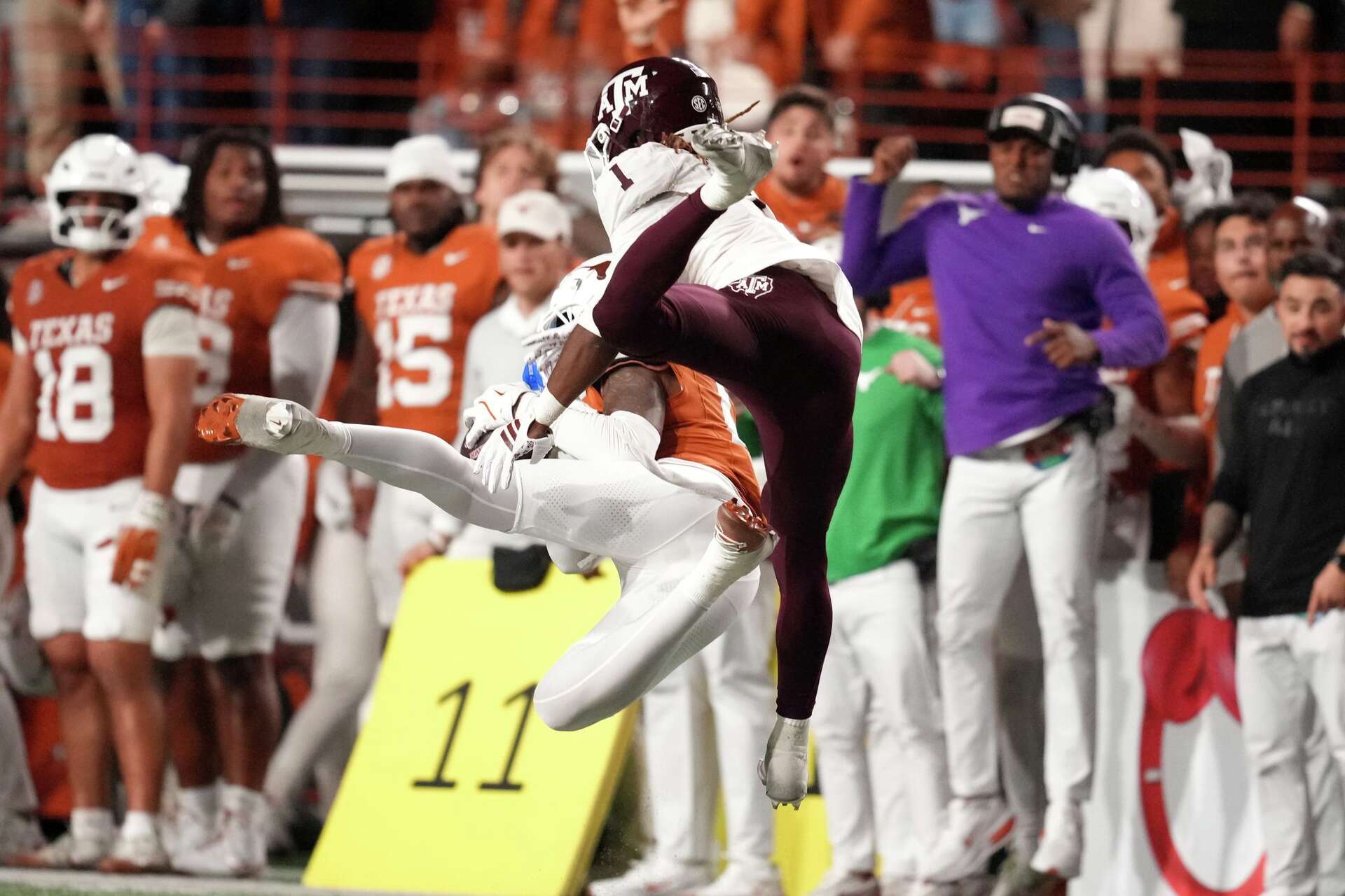 Texas' Michael Taaffe closes DKR career with interception vs. A&M