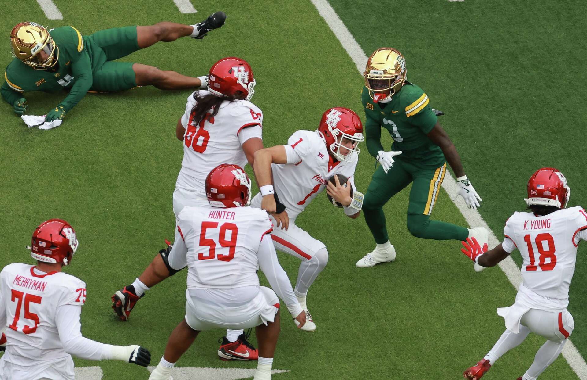 Conner Weigman accounts for 3 TDs as Houston wraps up 9-win regular ...