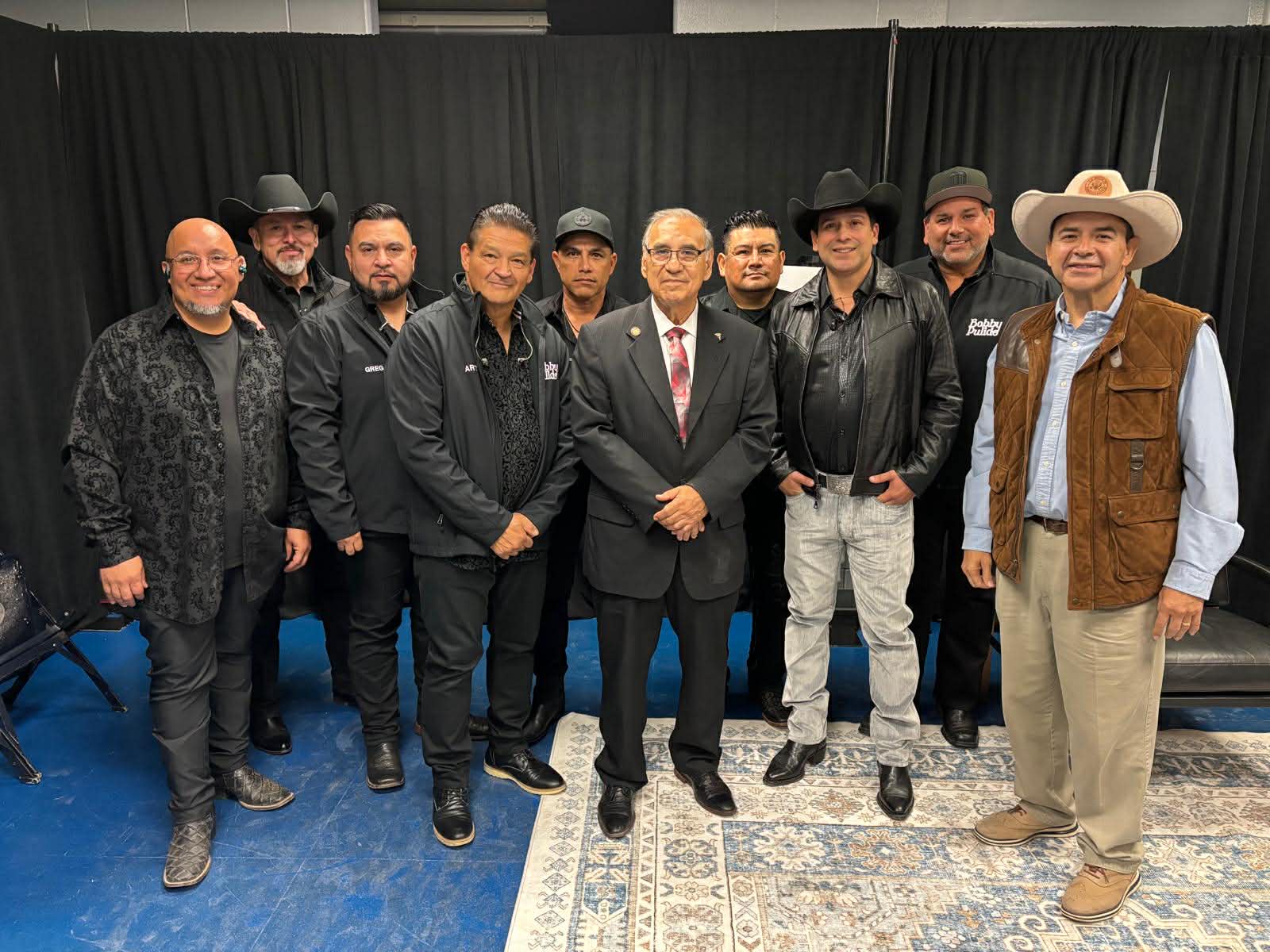 Bobby Pulido honored by Laredo at Sames Auto Arena