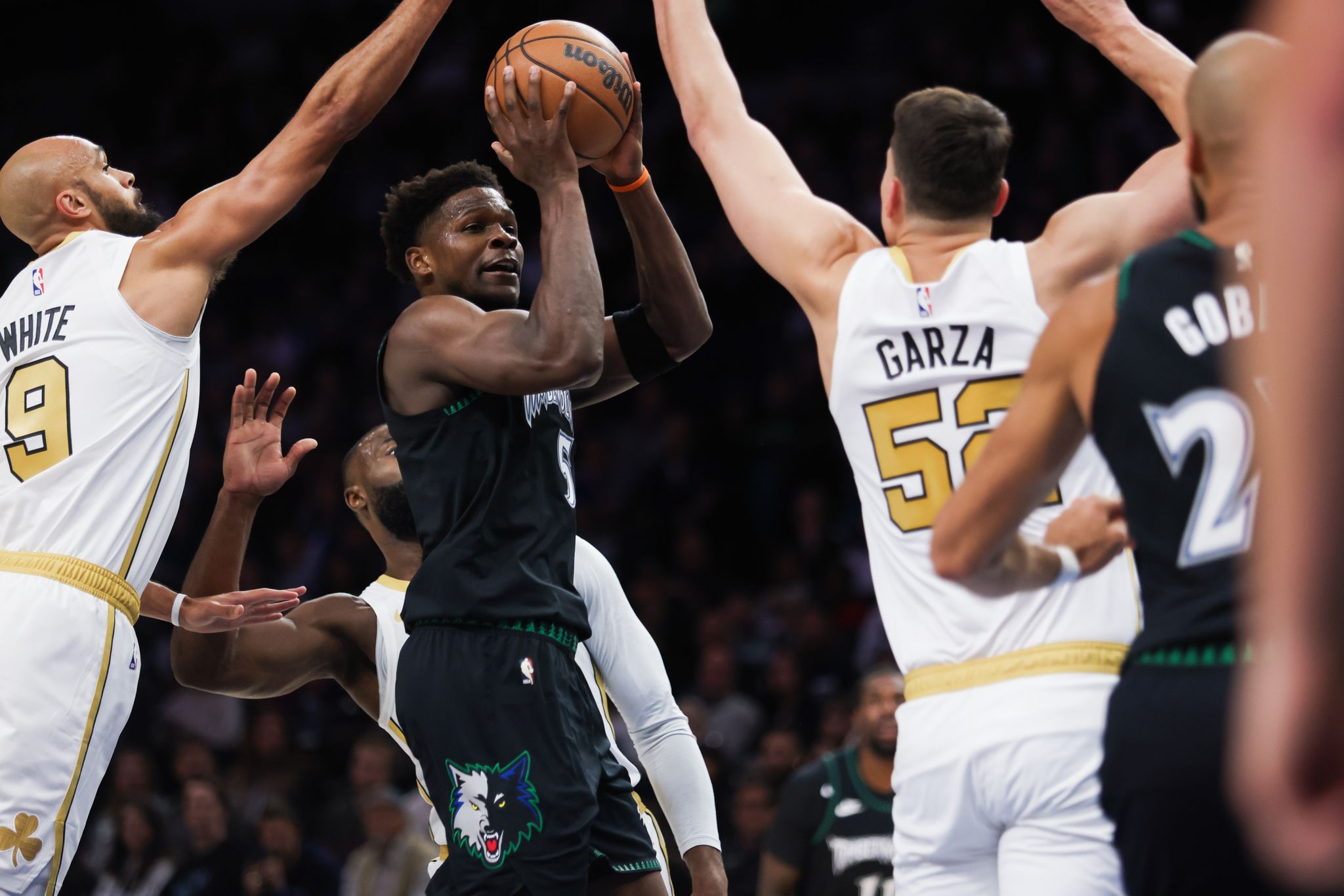 Edwards caps 39-point performance with unlikely 3 as Timberwolves hold ...