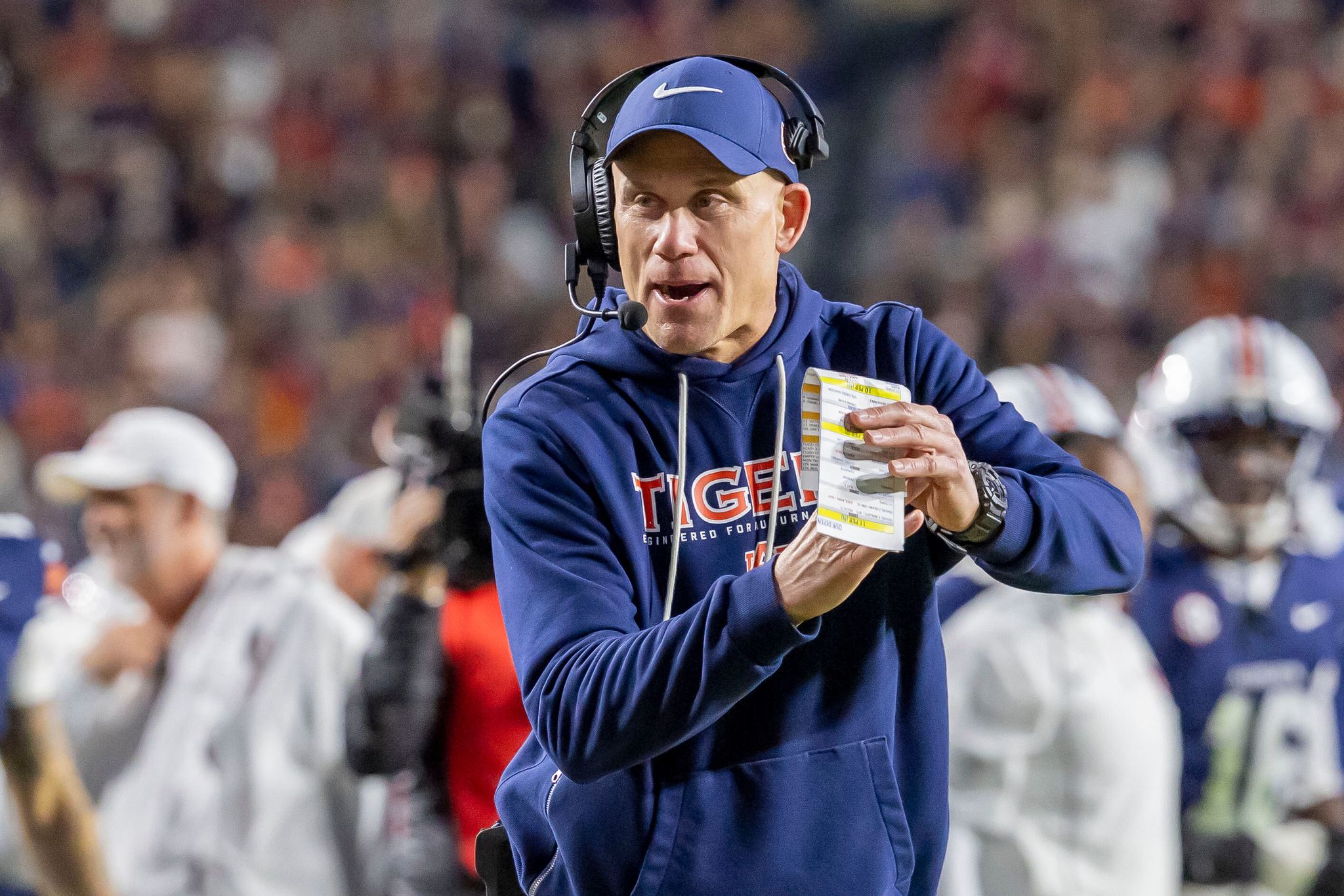 DJ Durkin staying at Auburn as defensive coordinator under new coach ...