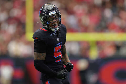 Texans defender becomes first on team to wear Guardian Cap