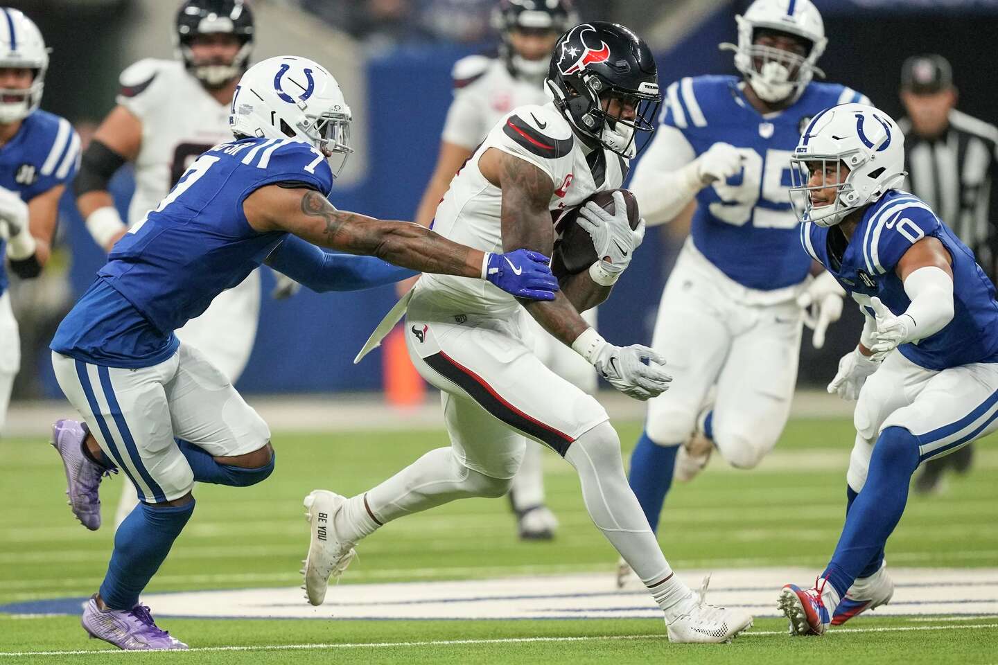 Texans' calls vs. Colts: Ref explains pass interference, extra point