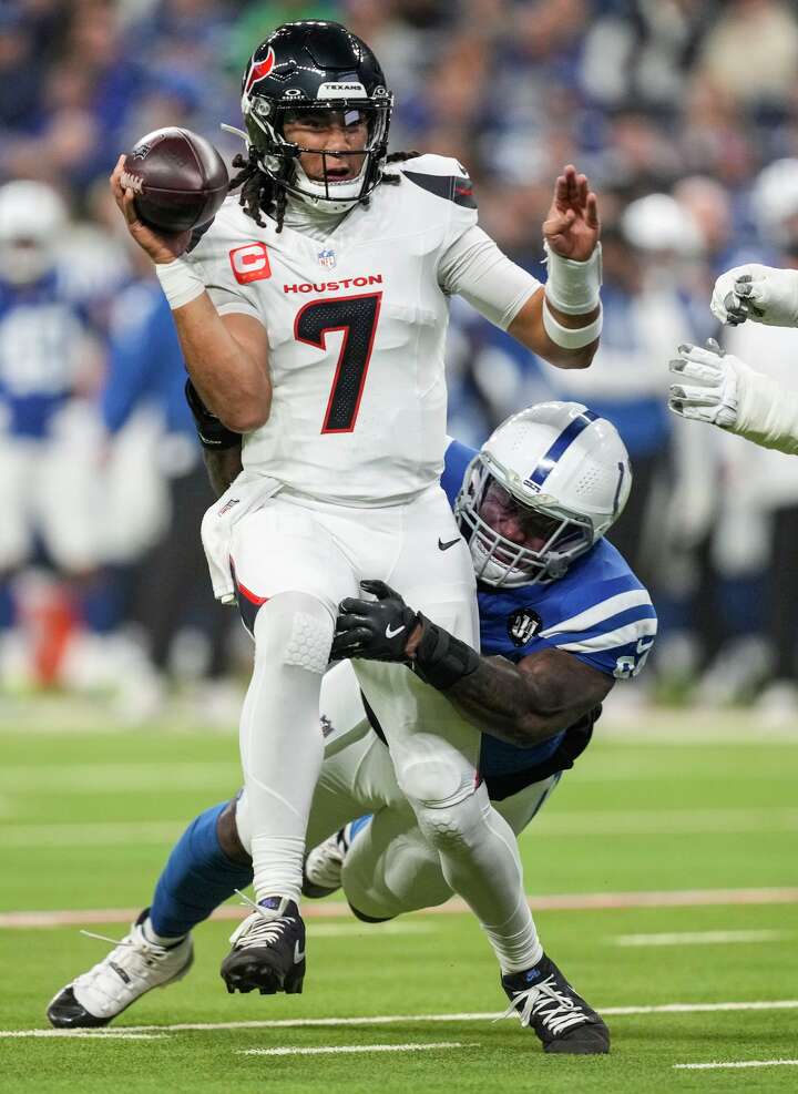 Texans' calls vs. Colts: Ref explains pass interference, extra point