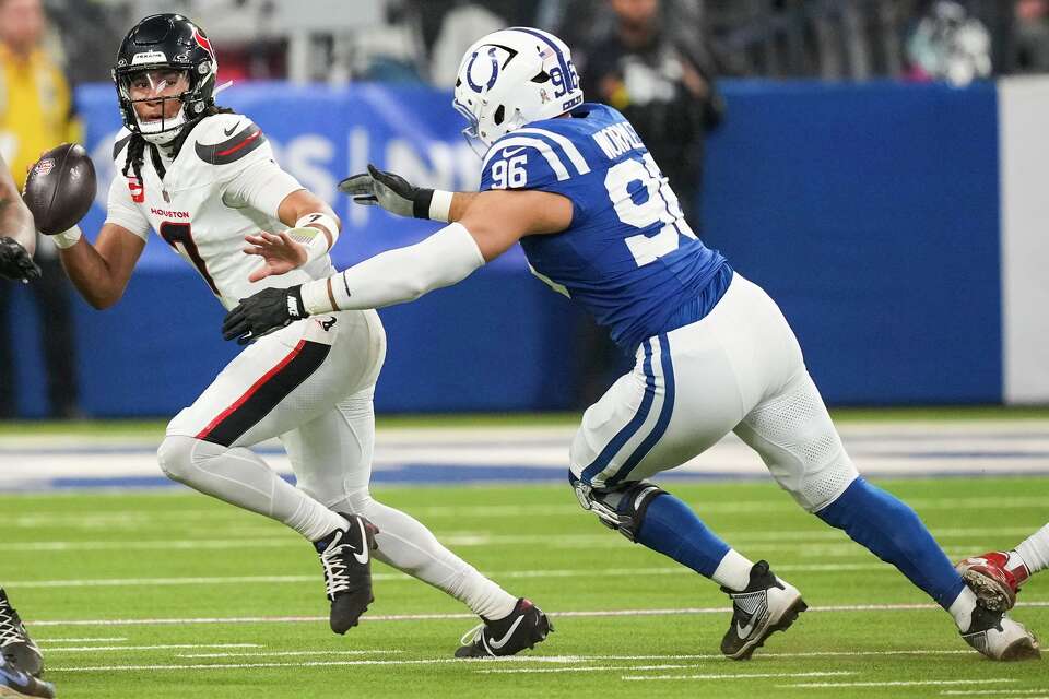 Texans' calls vs. Colts: Ref explains pass interference, extra point