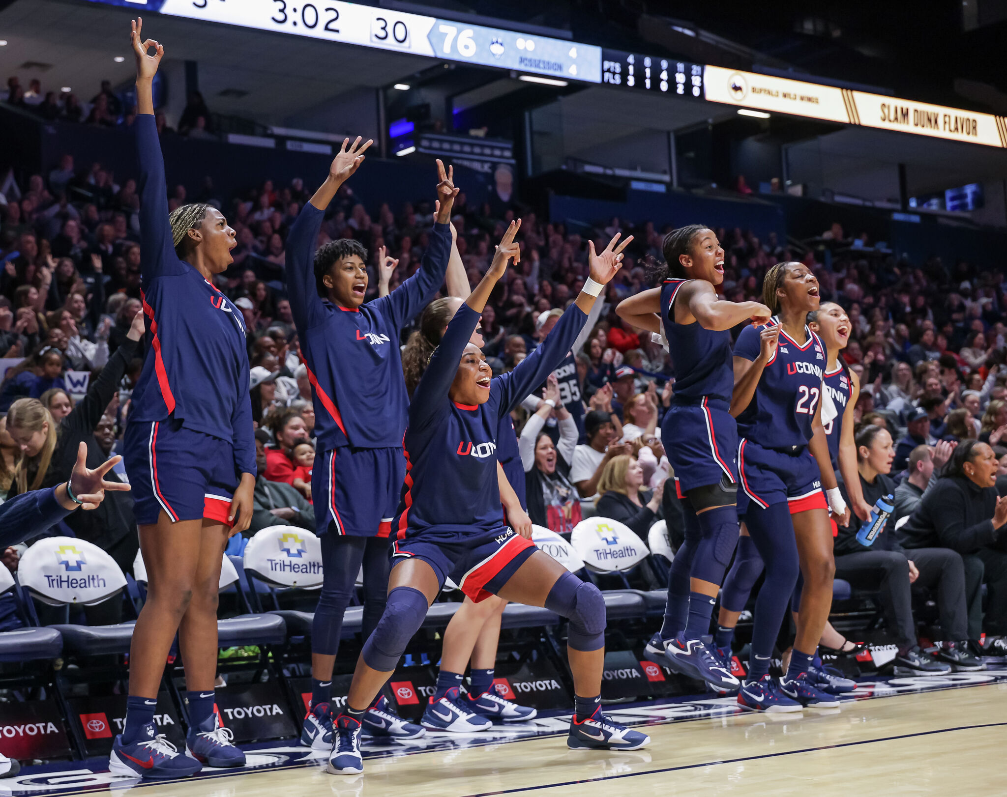UConn women's basketball opens Big East play dominating Xavier
