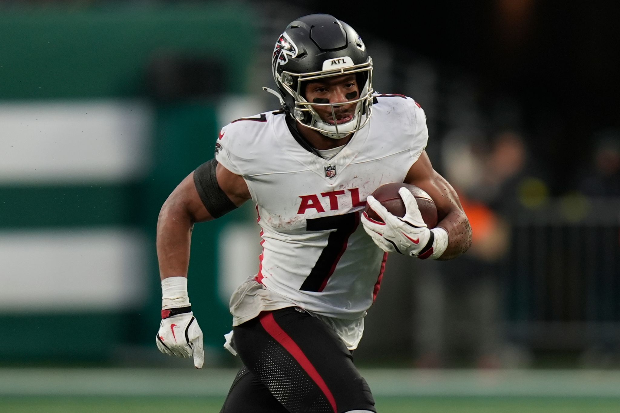 Falcons waste a big game by Robinson as special teams breakdowns lead ...