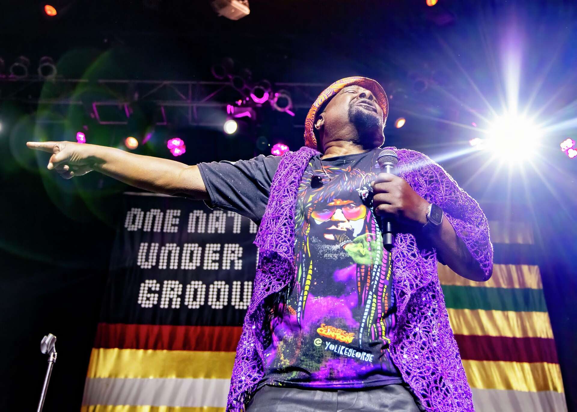 George Clinton, P-Funk tear the roof off the sucker at House of Blues