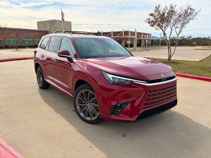 2026 Lexus TX 550h+ AWD Plug-In Hybrid Review
