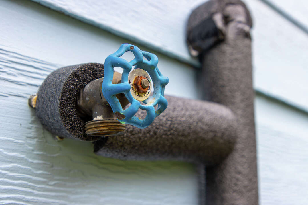 Austin-area cities under freeze warning Tuesday morning