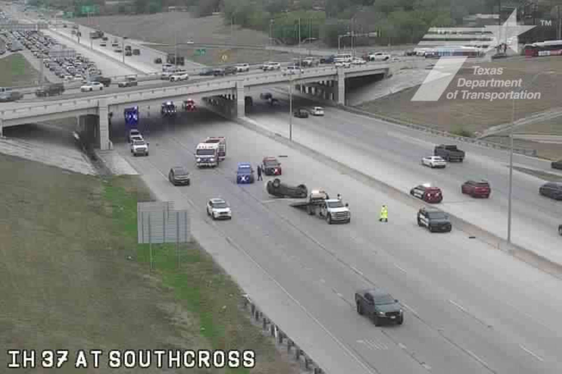 Major San Antonio highway halted after rollover crash