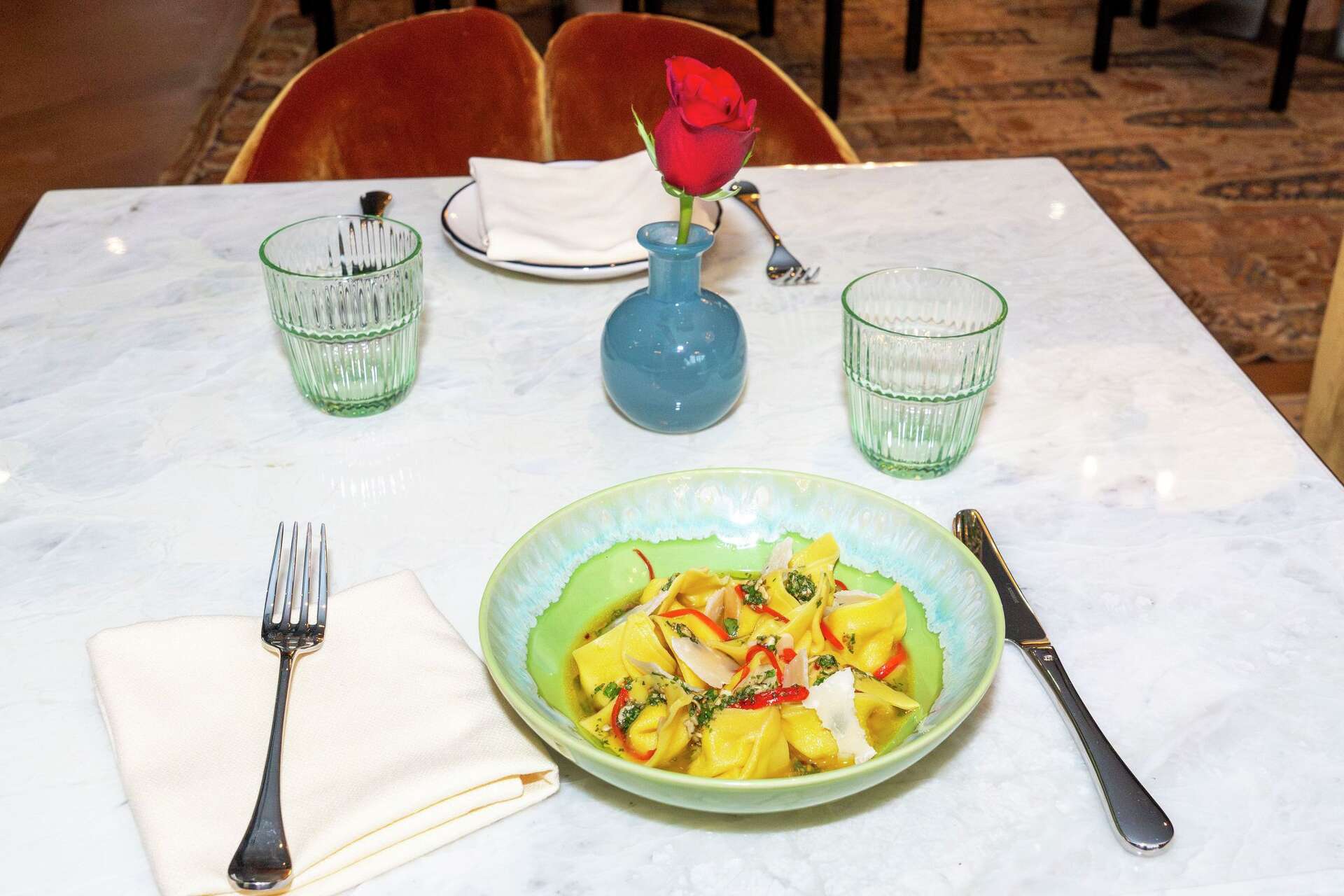 Hypsi opens at Hotel Daphne in the Heights from chef Terrence Gallivan