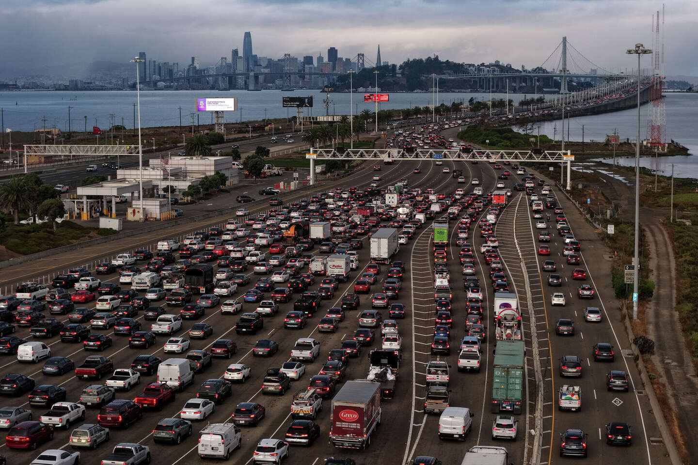 Major change goes into effect in California's carpool lanes