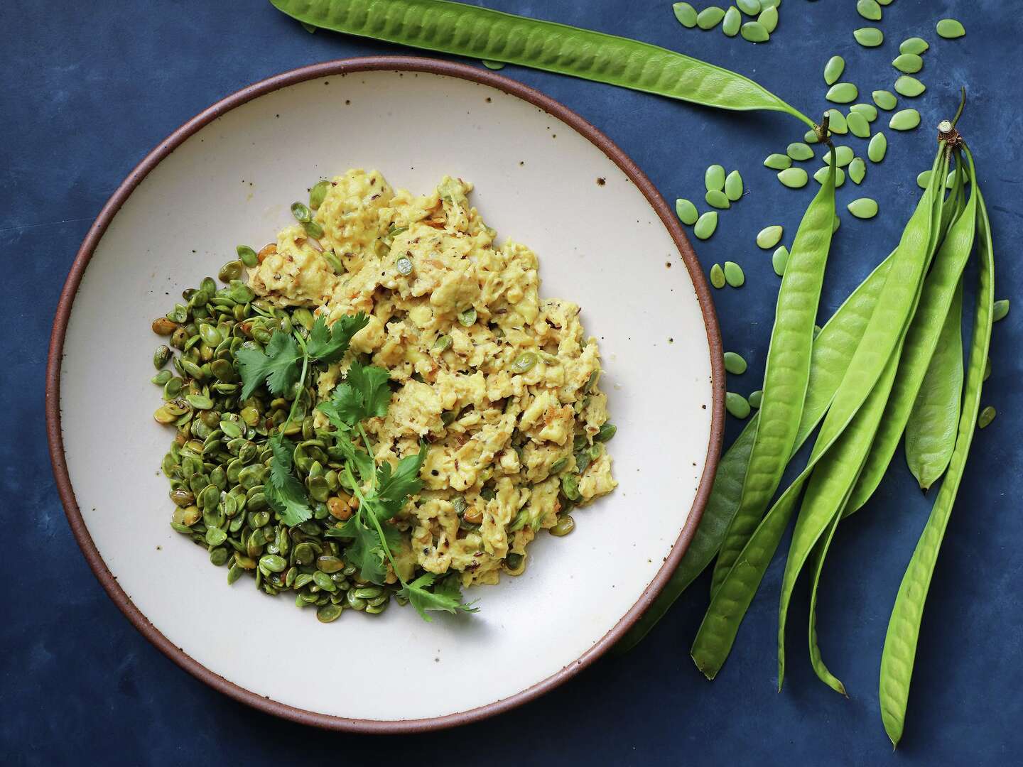 What are guajes and how do you cook the tangy Mexican legumes?