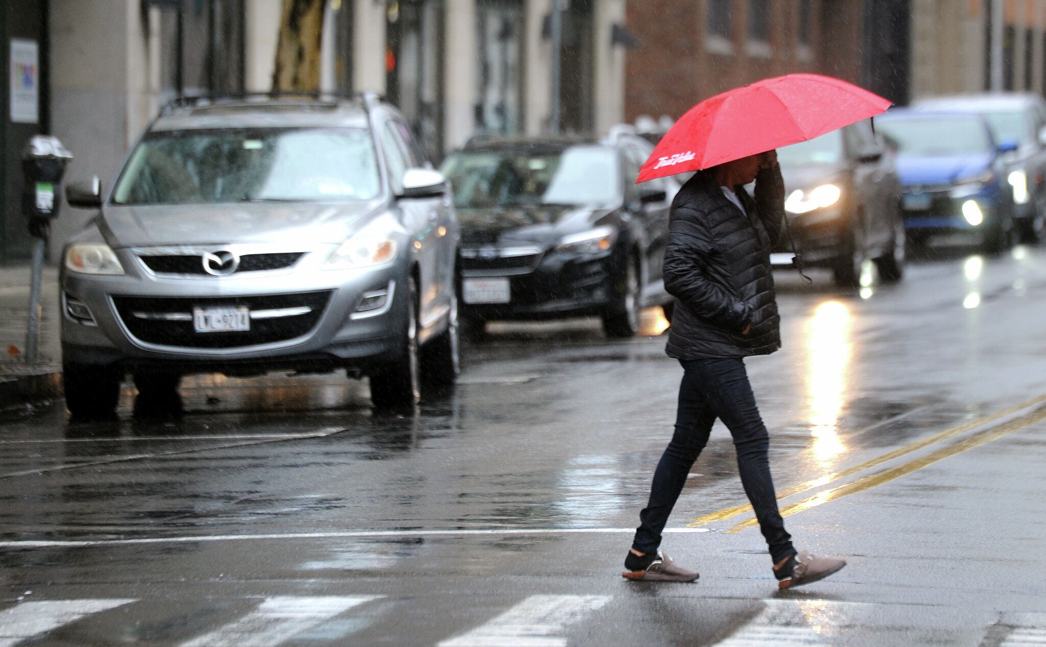 Storm to bring heavy rain, 50 mph winds to CT on Thursday, Friday