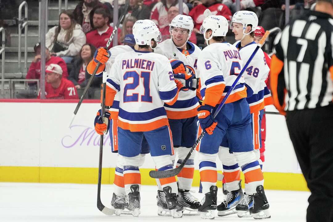Horvat and Duclair score as Islanders end Lightning's 7-game win streak ...