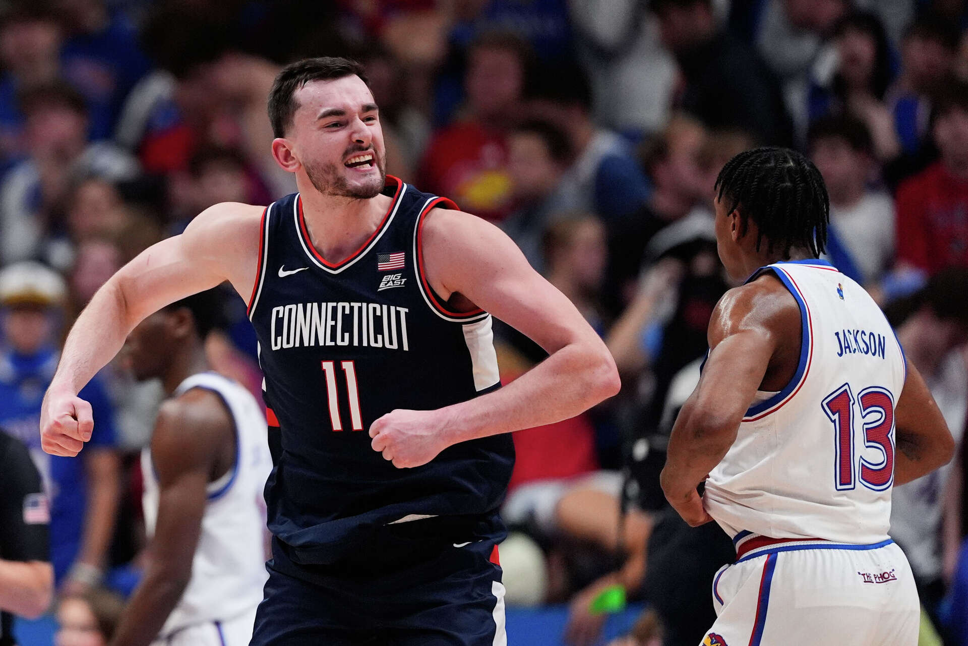 Recap: UConn defeats Kansas in top-25 showdown at Allen Fieldhouse