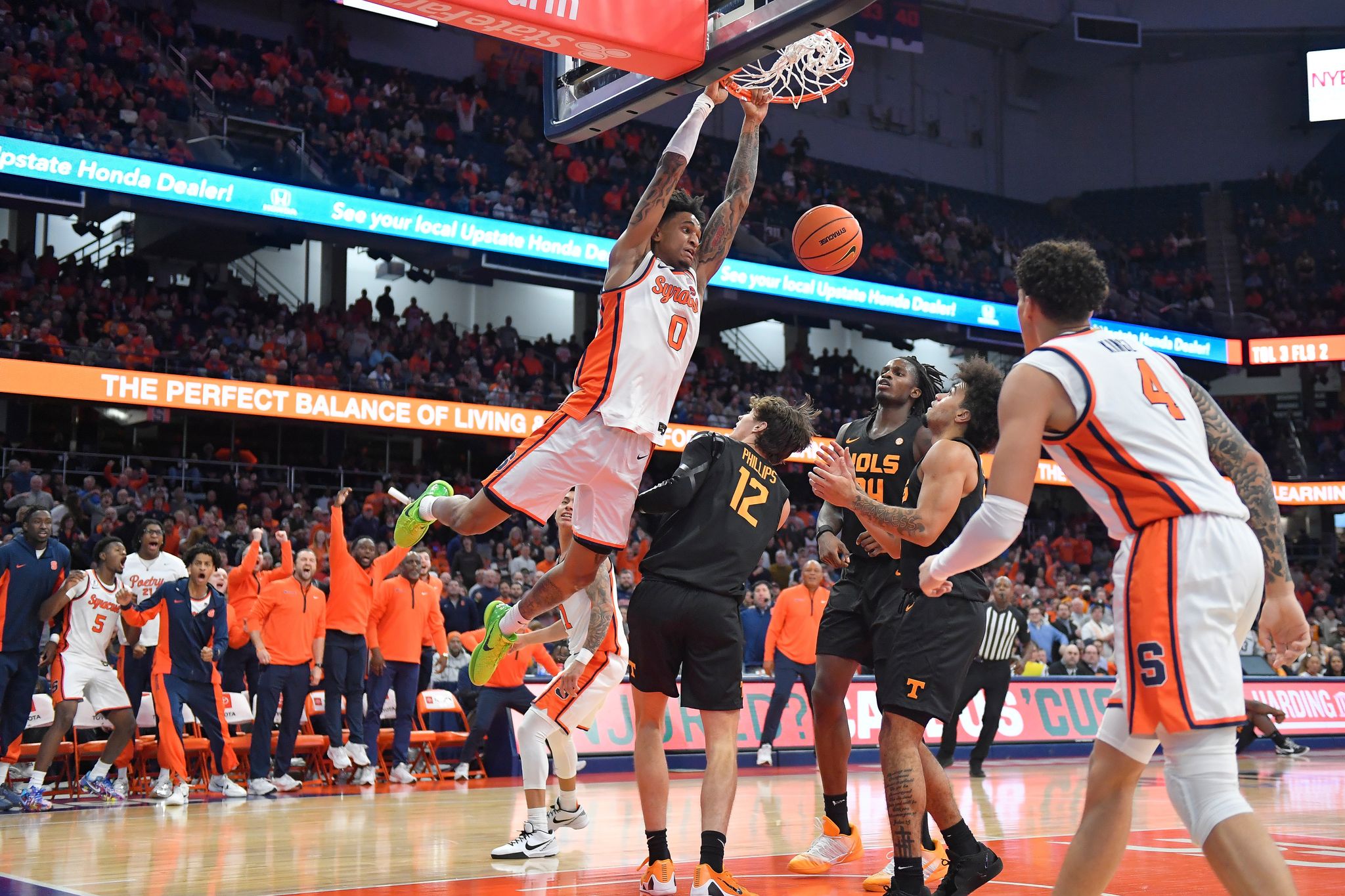 William Kyle III makes a late go-ahead free throw and Syracuse takes ...