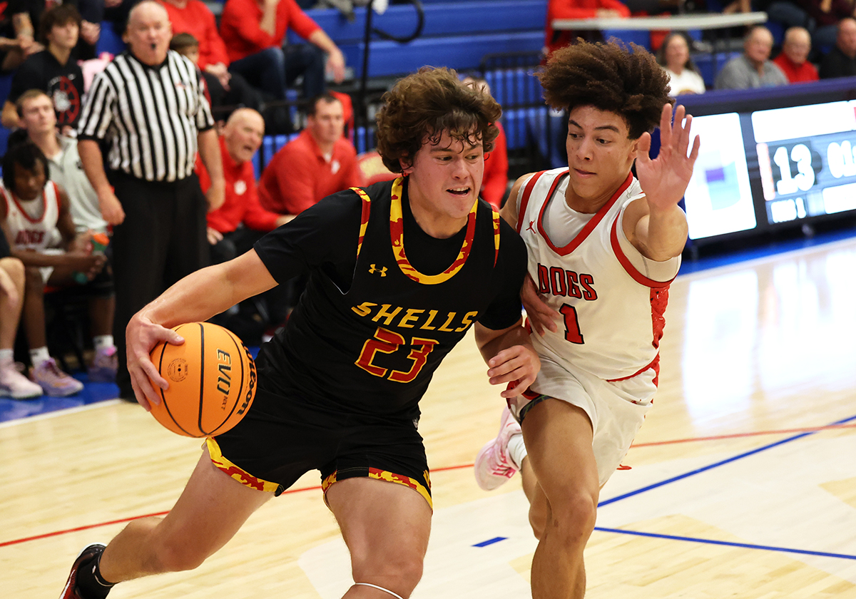 TUESDAY BOYS BASKETBALL: Finally, Roxana gets road win at Marquette