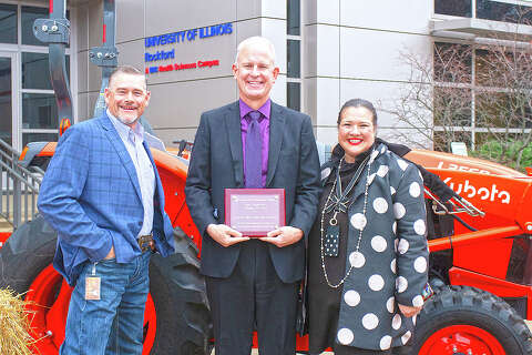 U of I College of Medicine recognizes JMH as ‘Rural Health Hero’