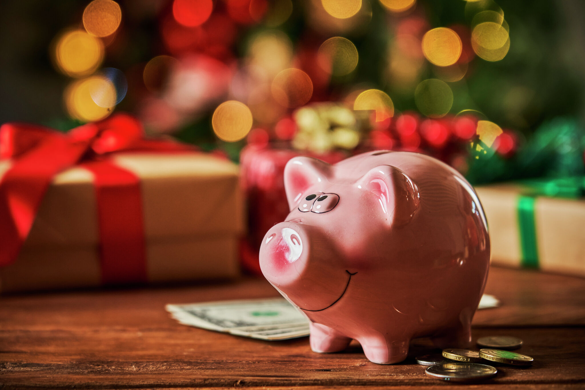 Holiday savings tips: Thrift, gift cards, browser extensions