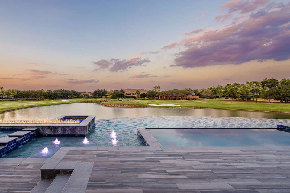Former NBA star's 20,000-square-foot Houston home up for auction