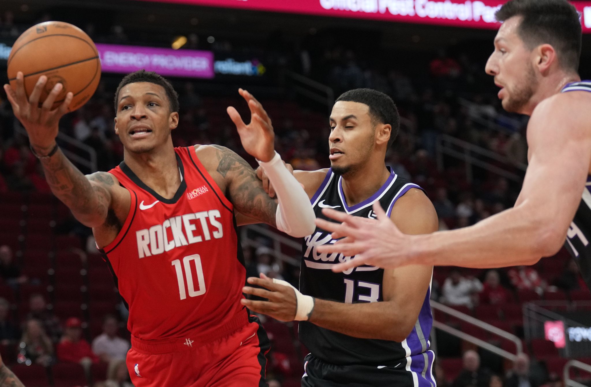Alperen Şengün scores 28 to lead Houston Rockets in rout of Kings