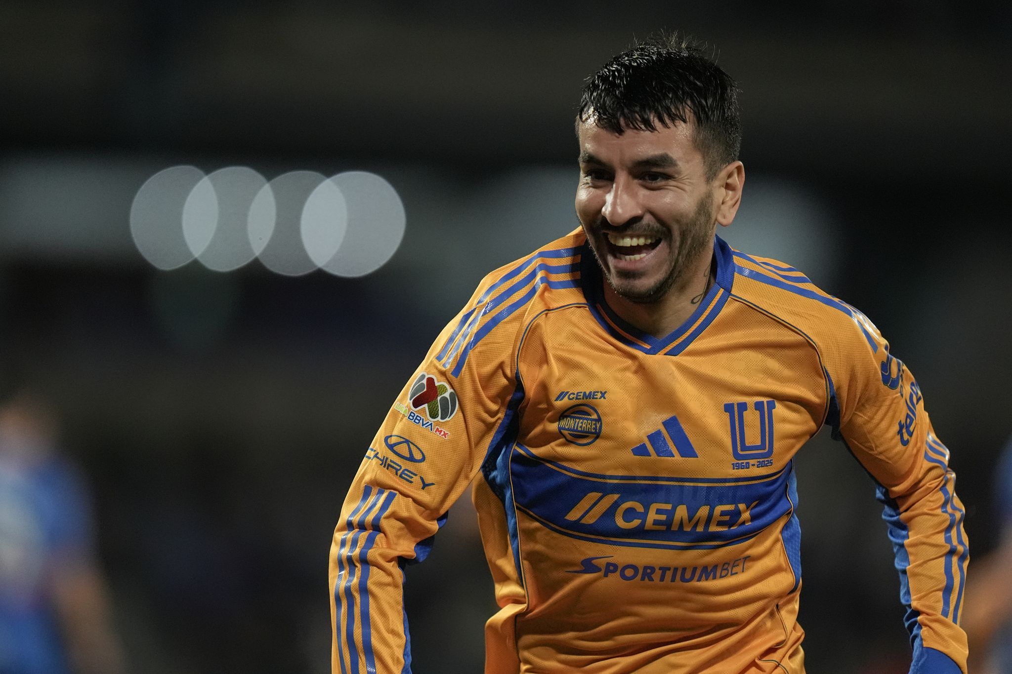 Cruz Azul salva apenas 1-1 ante Tigres en ida de semifinales de Liga MX ...