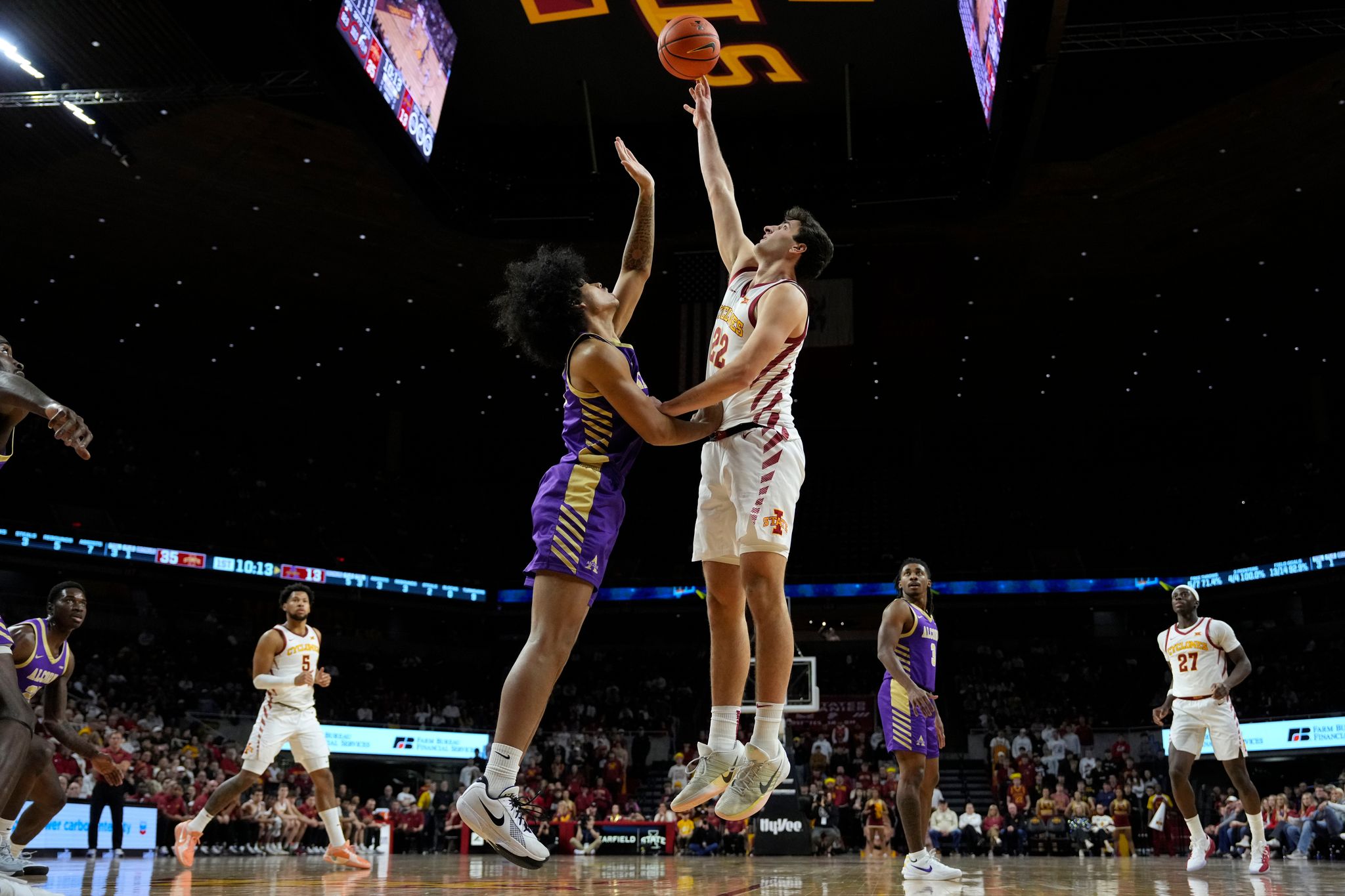 No. 10 Iowa State breaks program scoring record in 132-68 win over ...