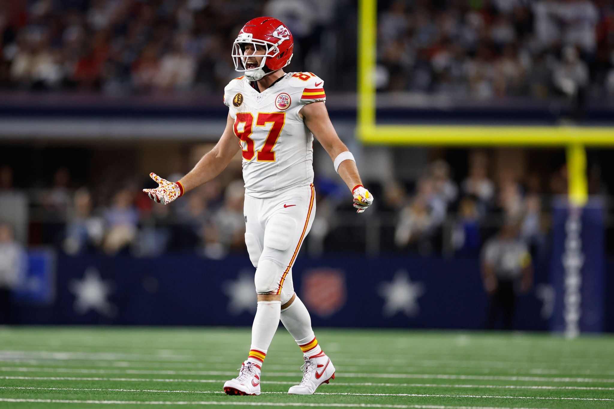 Derrick Henry and Travis Kelce among 32 nominees for Walter Payton NFL ...