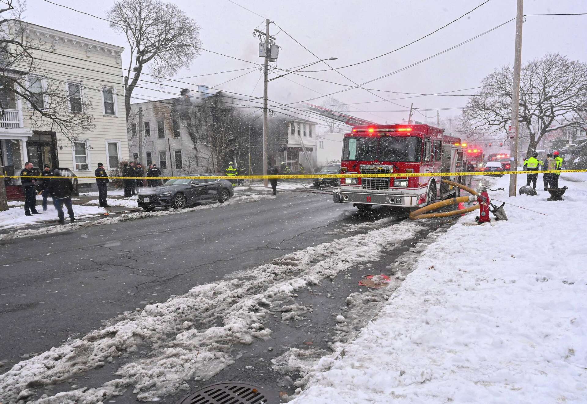 4 people injured, 13 displaced in Albany, NY, house fire