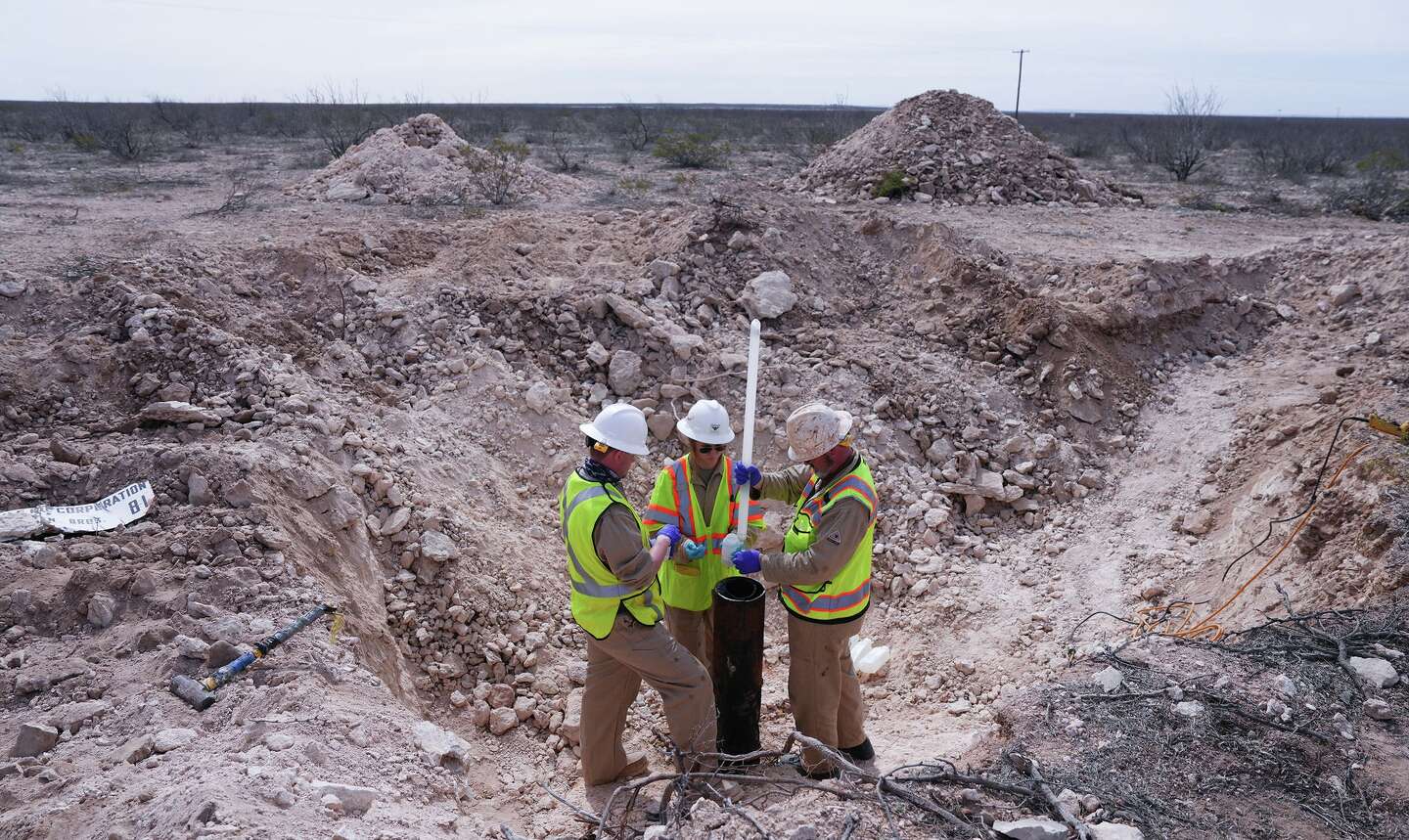 Chevron avoids trial by settling Texas case on aging, leaking wells