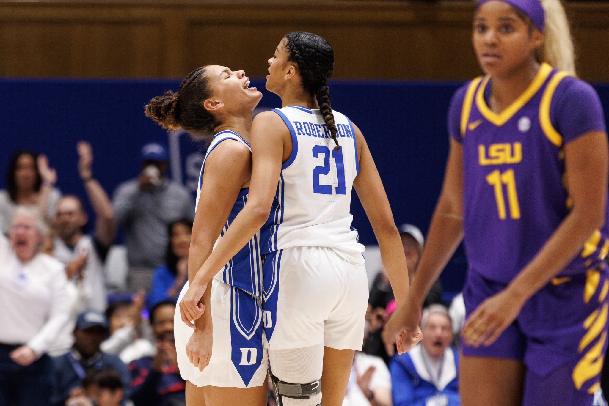Johnson, Fulwiley help No. 5 LSU beat Duke 93-77 in ACC/SEC Challenge