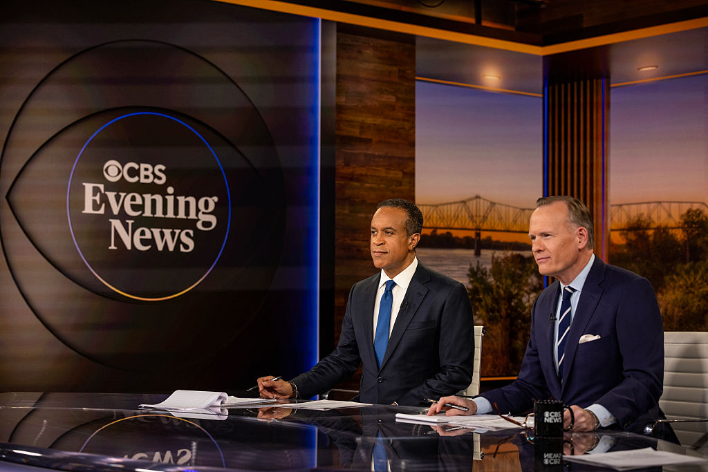 Why is Maurice DuBois leaving CBS News?