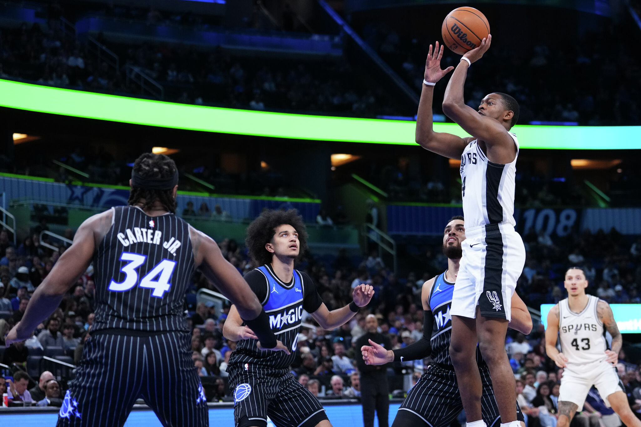 How long will the Spurs be without De'Aaron Fox?