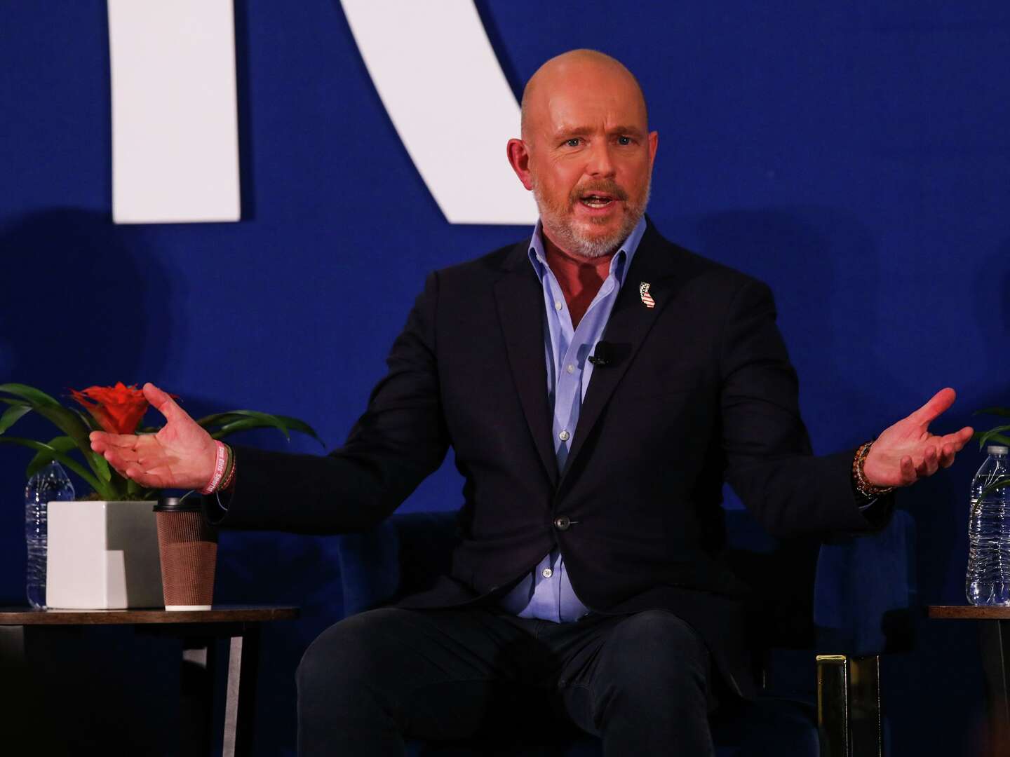 Trump endorses ex-Fox News host Steve Hilton for California govenor