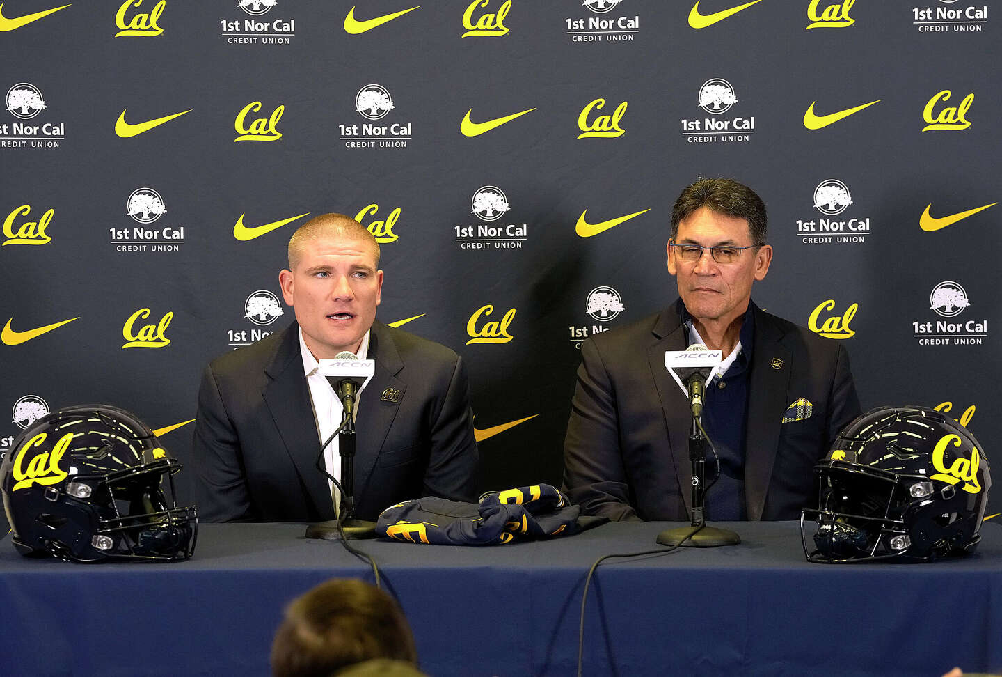 Cal coach Tosh Lupoi to stay with Oregon through Ducks’ title pursuit